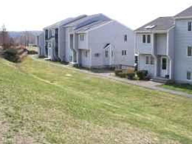 $1200 / 2br TOWNHOUSE WITH GARAGE 2 BED GRAFTON, MA