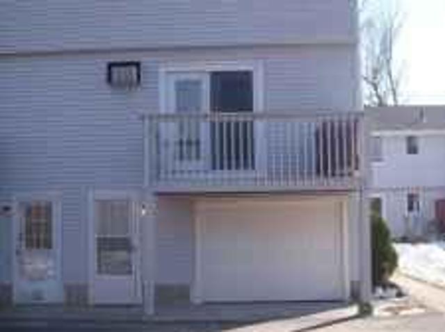 $1200 / 2br Renovated Condo w garage East End Waterbury map