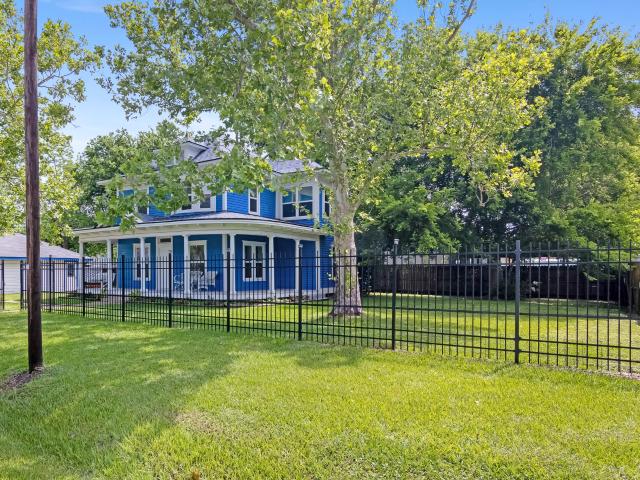1200 4th St, Palacios, TX 77465 | MLS #68258