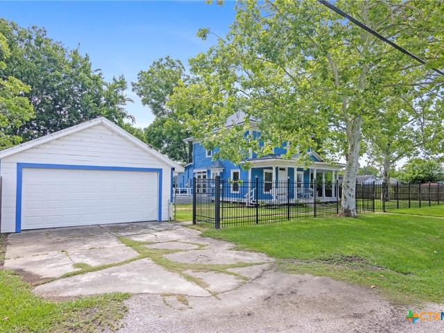 1200 4th Street