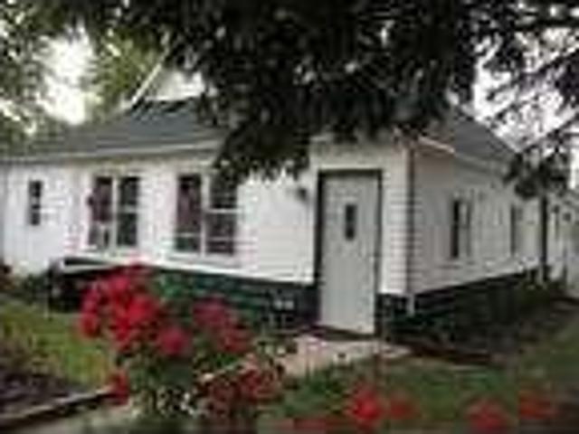 $1200 / 4br 1600ftÂ² Completely Remodeled Home with Great Lot