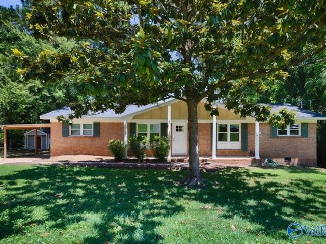 12013 Bell Mountain Dr SW, Huntsville, AL 35803