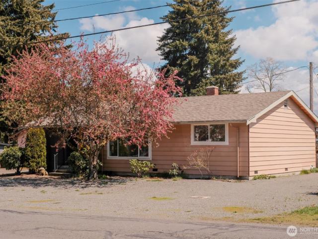 12010 2nd Ave SW, Seattle, WA 98146 | MLS #2507 | Compass