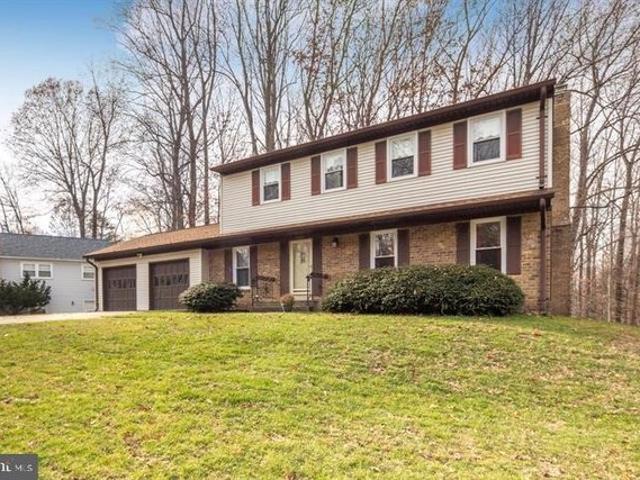 12010 Skipjack Ct, Woodbridge, VA 22192