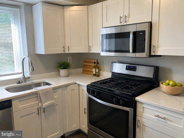 12011 Tarragon Rd Apt I, Reisterstown, MD 21136