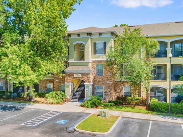 12011 Courtney Palms Unit 303, Tampa, FL 33619