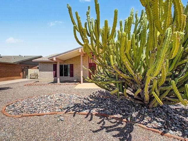 12011 S Tomi Dr, Phoenix, AZ 85044