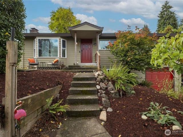 12011 SE 157th Pl, Renton, WA 98058