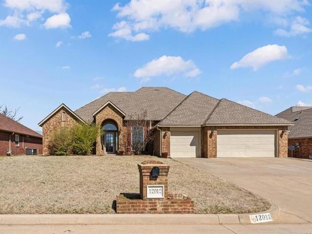 12012 Wickford Pl, Yukon, OK 73099