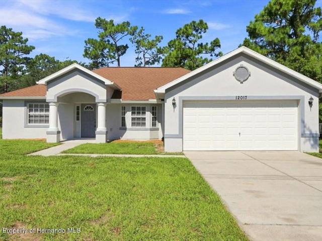 12017 Lark Sparrow Rd, Weeki Wachee, FL 34614