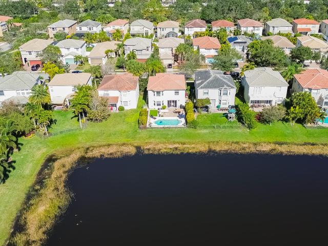 12017 SW Knightsbridge Ln, Port St. Lucie, FL 34987 | MLS #B26045