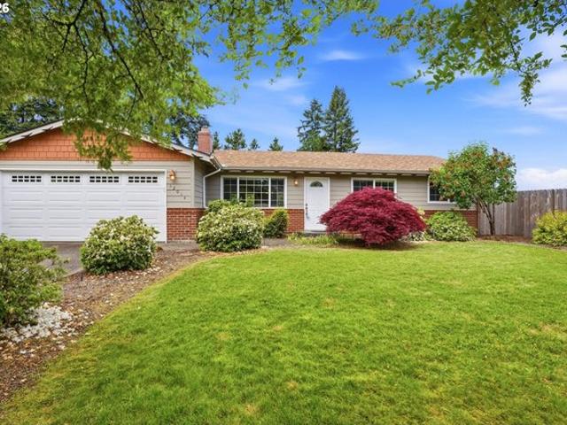 12014 NE 16th St, Vancouver, WA 98684