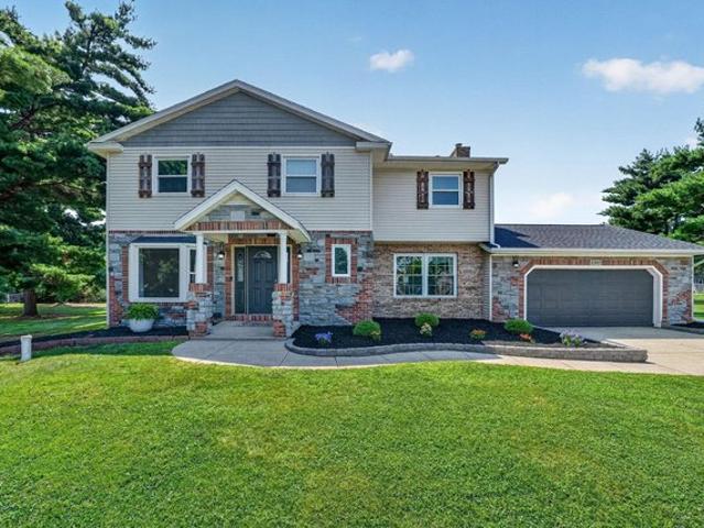 12015 Peacock Cir, Granger, IN 46530