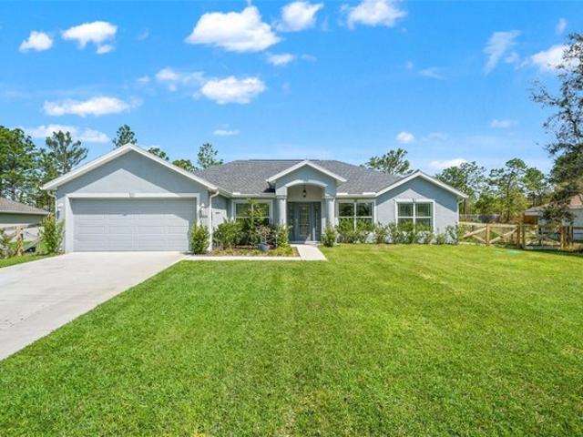 12015 Phoenix Ave, Weeki Wachee, FL 34614