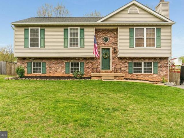 12016 Falcon Ridge Dr, Fredericksburg, VA 22407