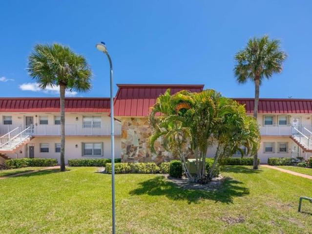12016 Greenway Cir S Apt 105, Royal Palm Beach, FL 33411