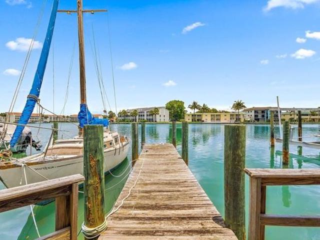 12016 Lagoon Ln, Treasure Island, FL 33706