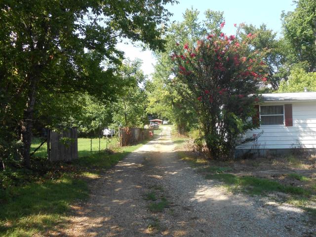 12016 macon rd e