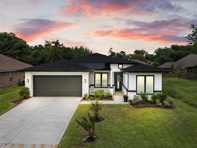 12018 Brightwood Dr, Montgomery, TX 77356 | Compass