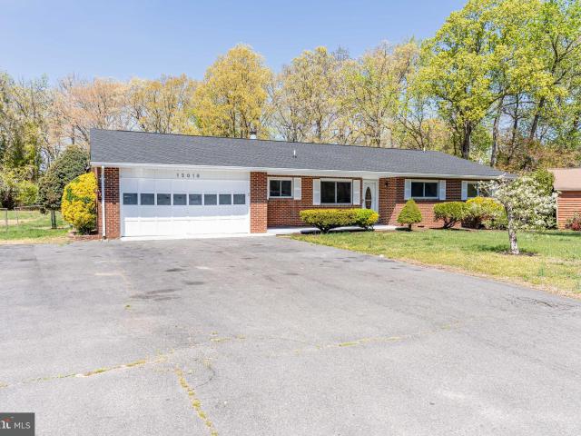 12018 Grantwood Dr, Fredericksburg, VA 22407 | MLS #VASP2040 | Compass