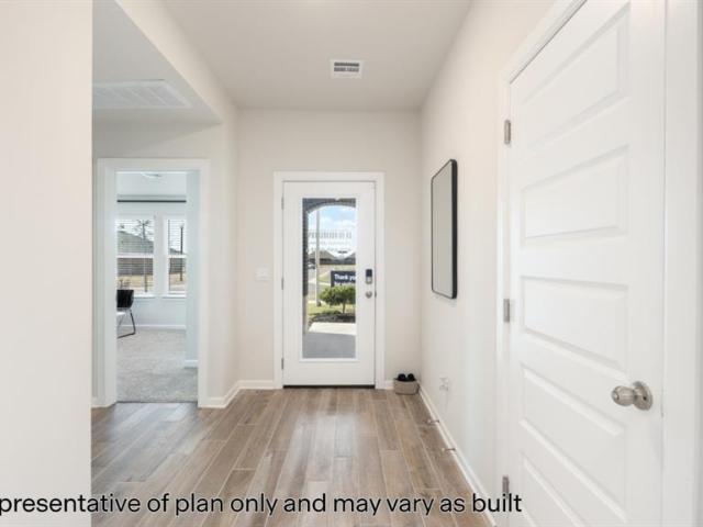 1201 Mahogany Lane