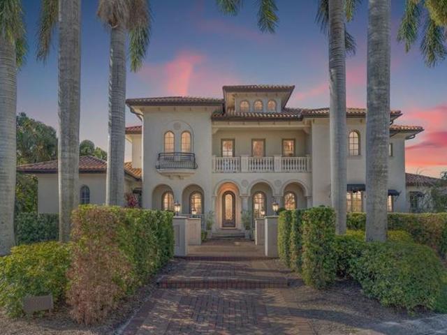 1201 Monterey Blvd NE, Saint Petersburg, FL 33704