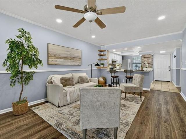 1201 New Horizon St, Powder Springs, GA 30127