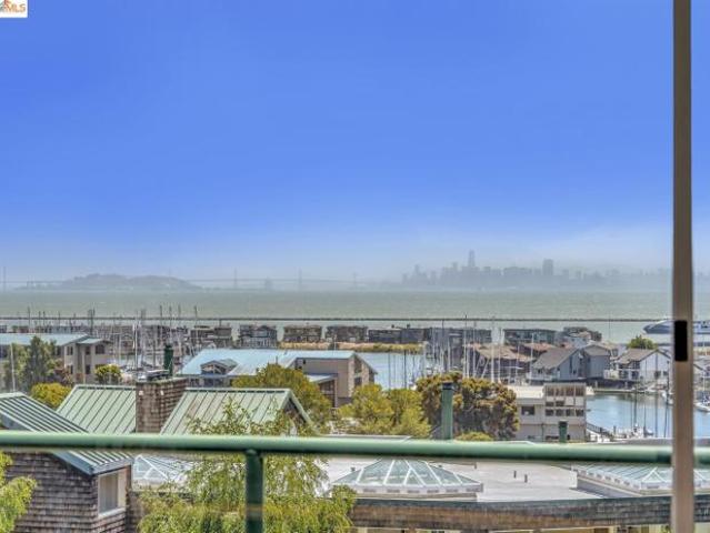 1201 Brickyard Way #208, Richmond, CA 94801