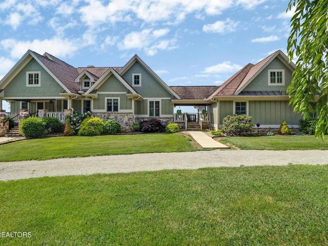 1201 Bridle Trail