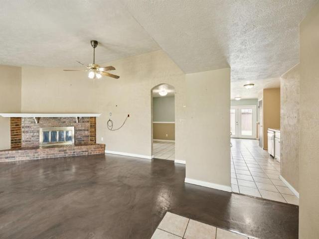 1201 Crestwood Court