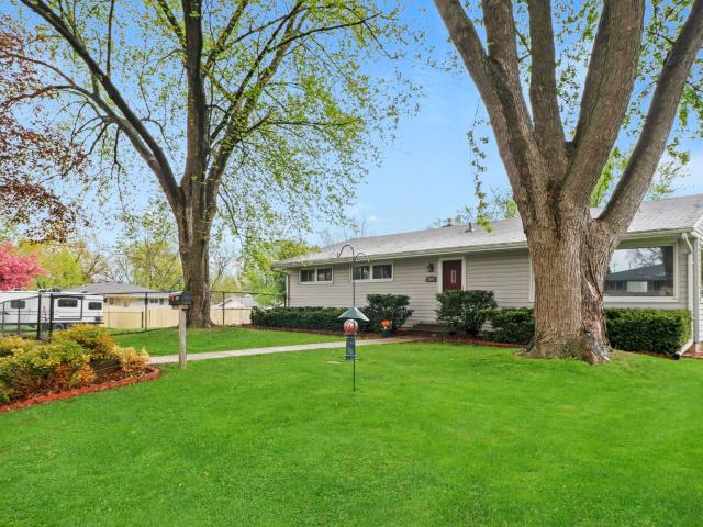 1201 Douglas Trail