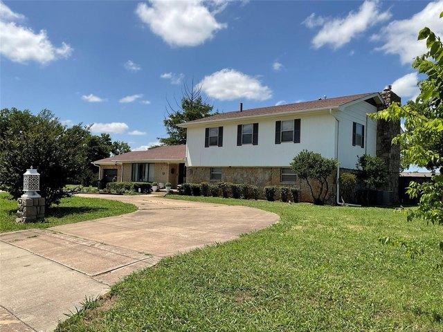 1201 E 4th St, Okmulgee, OK 74447