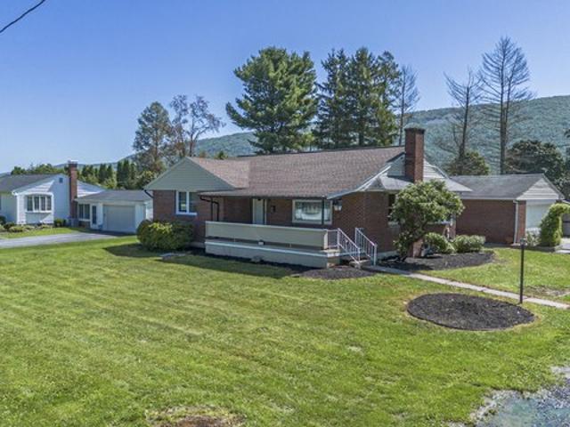 1201 E 5th St, Bellwood, PA 16617