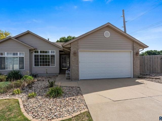 1201 E 62nd St, Sioux Falls, SD 57108