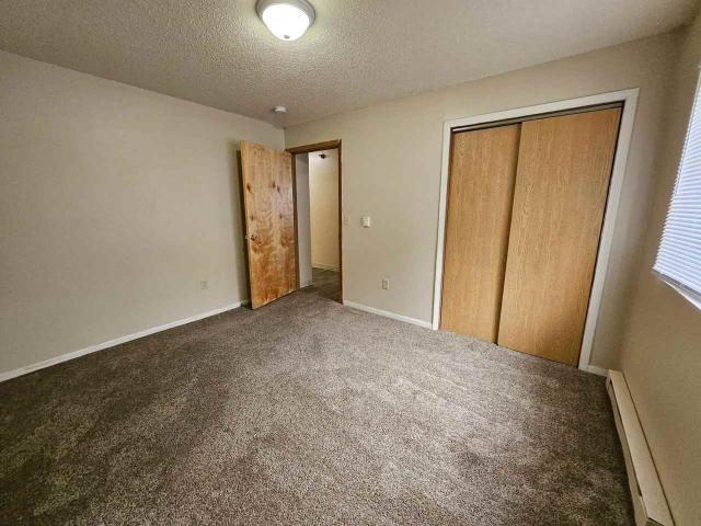 1201 E Bell Avenue 2 Bedroom Apartment for Rent at 1201 E Bell Ave, Des Moines, IA 50315 Indianola Hills