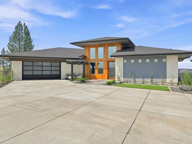 1201 E Fireside Ln, Spokane, WA 99208