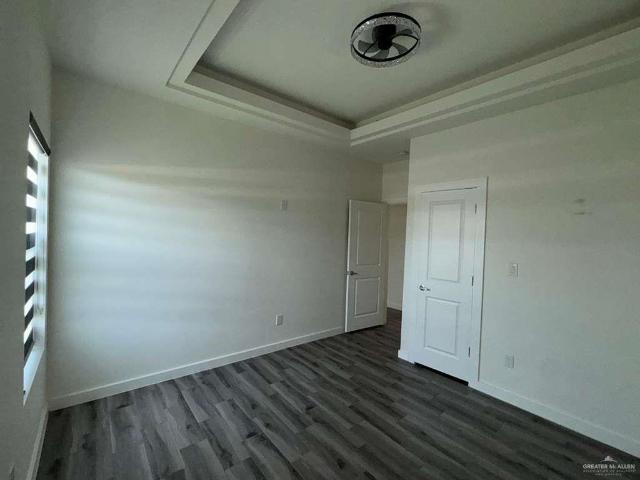 1201 E Iris Avenue 6