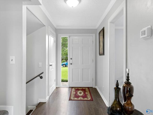 1201 Elm Circle