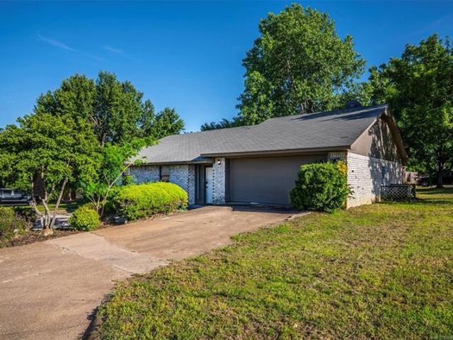 1201 John Rd, Ardmore, OK 73401