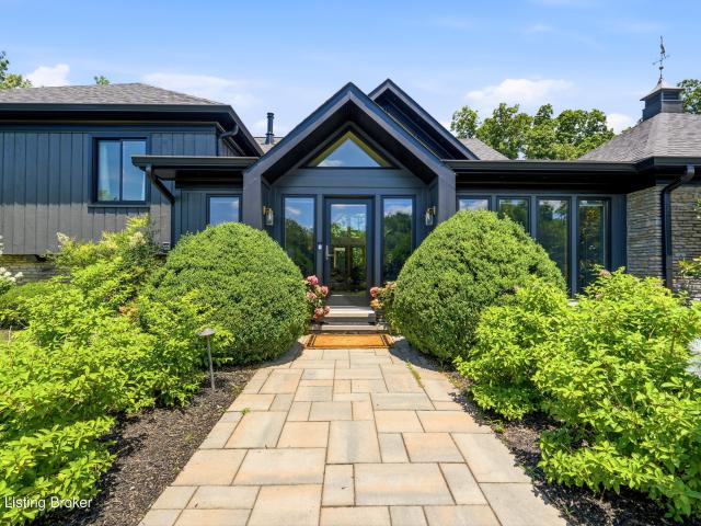 1201 Laurelwood Dr
