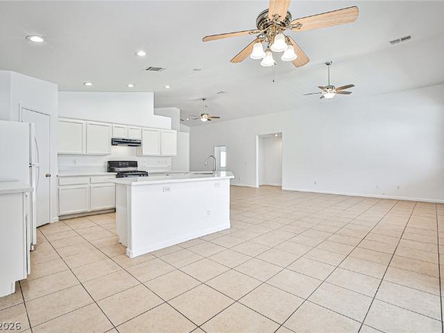 1201 Pueblo Hills