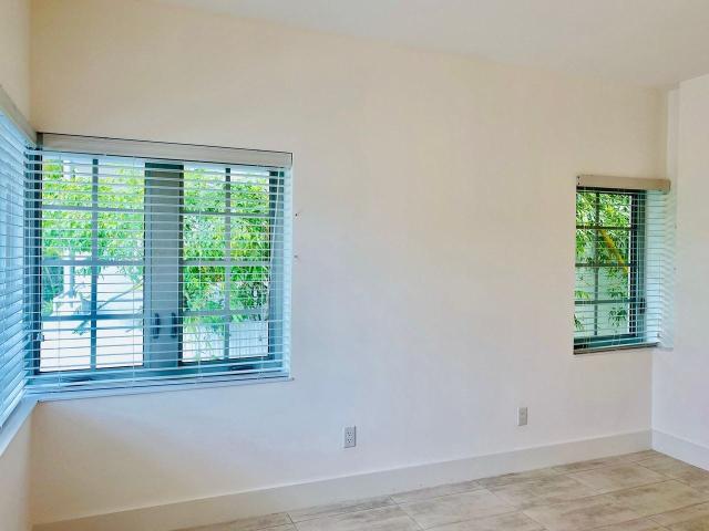 1201 Pennsylvania Avenue 1 Bedroom Apartment for Rent at 1201 Pennsylvania Ave, Miami Beach, FL 33139 Flamingo Lummus