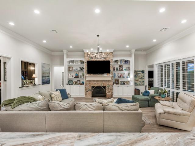 1201 Quarry Oaks Drive