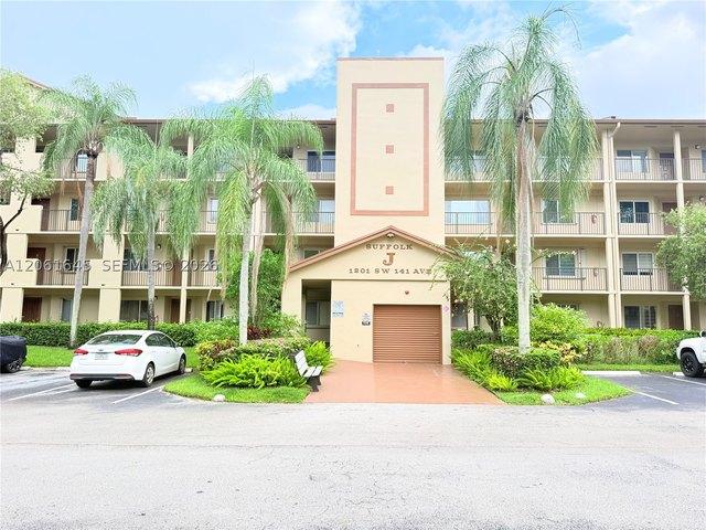 1201 SW 141st Ave Unit 302J, Pembroke Pines, FL 33027