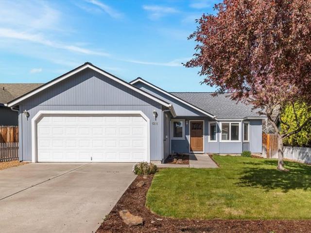 1201 SW 31st St, Redmond, OR 97756
