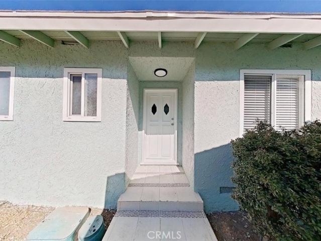 1201 S Douglas