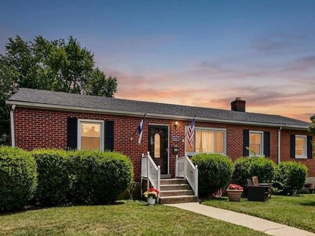 1201 Schindler Dr, Silver Spring, MD 20903