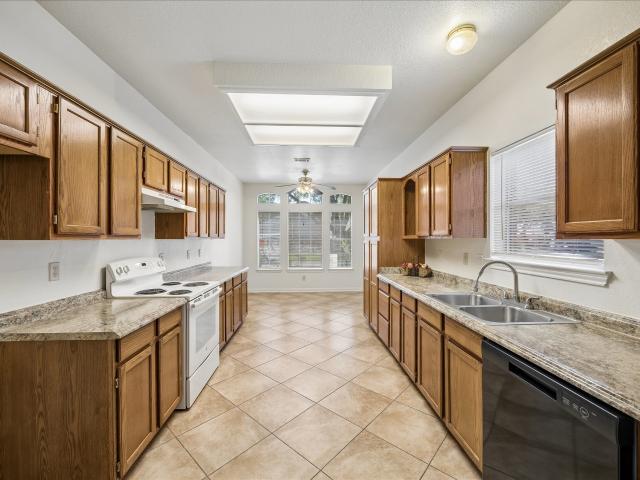 1201 Shadowlake Drive