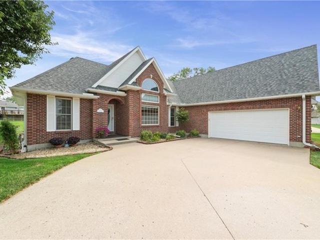 1201 Talon Dr, Cameron, MO 64429