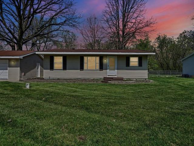 1201 Thelma St, Mount Morris, MI 48458